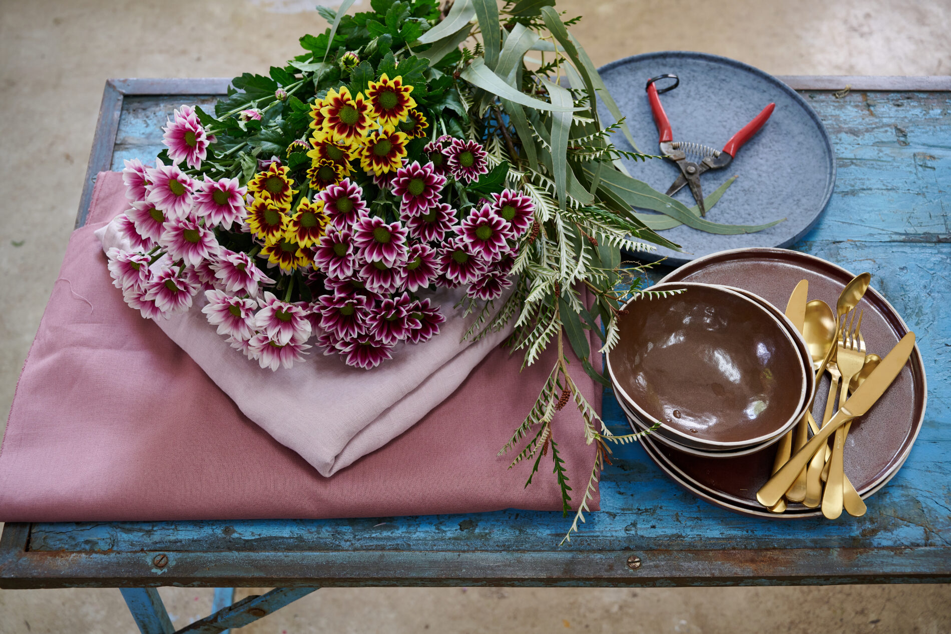 DIY: floral table decoration with Haydar - Royal Van Zanten