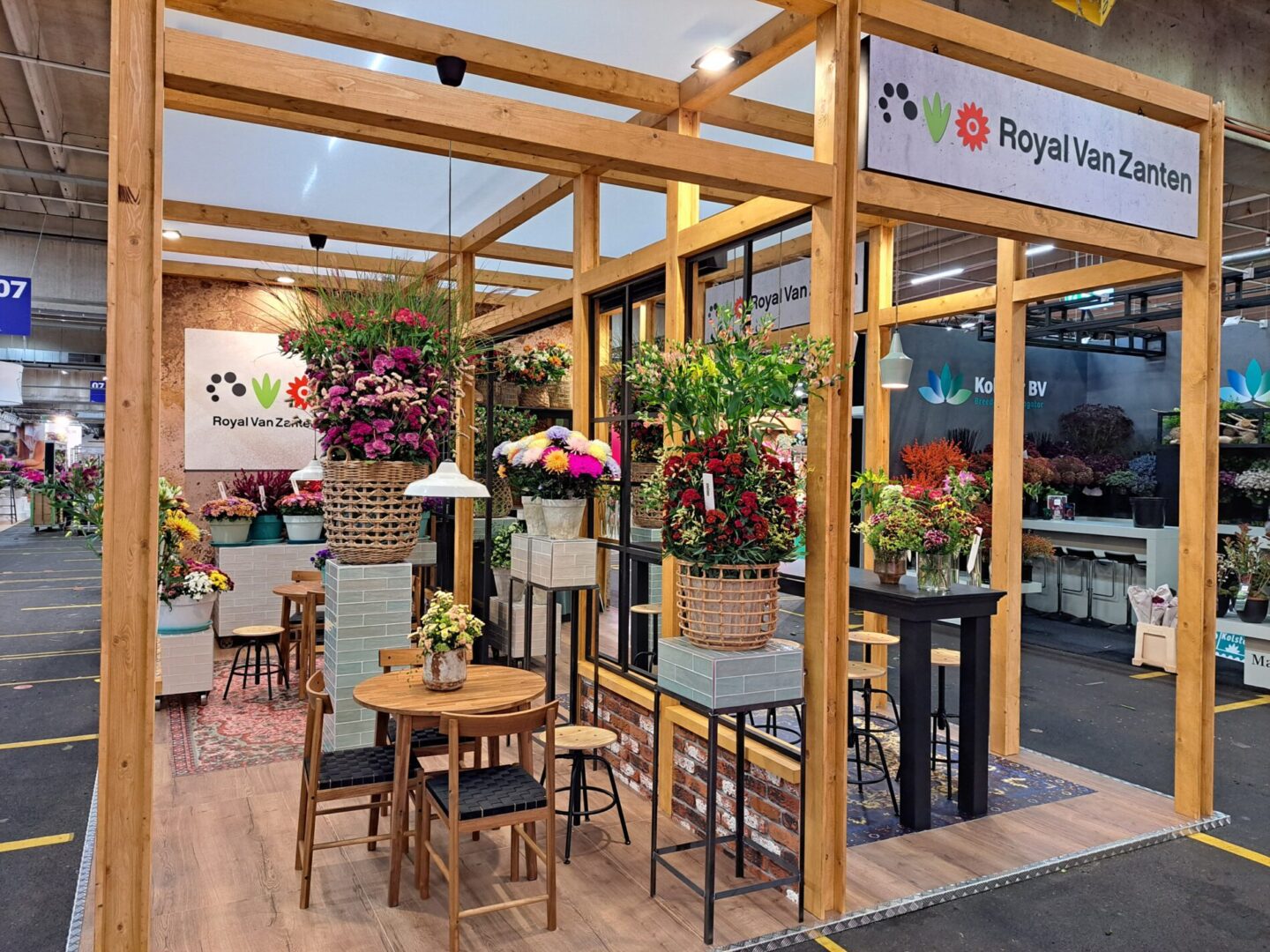 Two trade fairs, one blossoming story - Royal Van Zanten